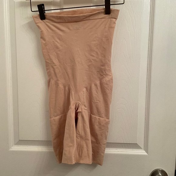 SPANX | Intimates & Sleepwear | Spanx Shapewear Midthigh Slimmer Light ...